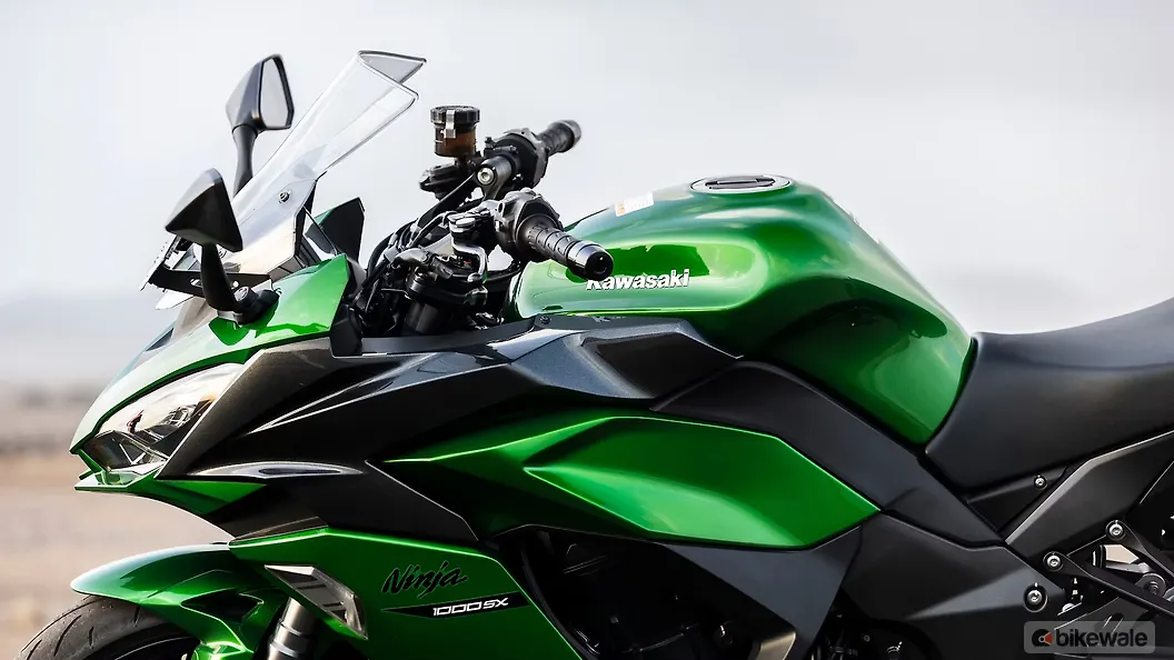 Kawasaki Ninja 1000 Side Fairing Image – BikeWale