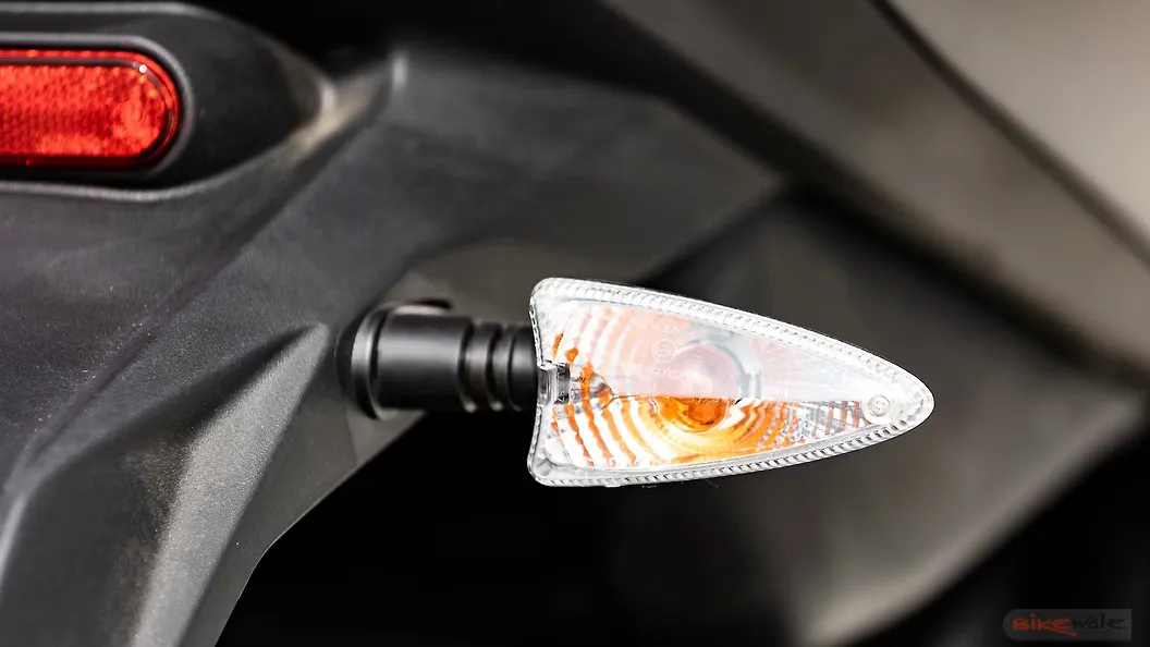 Aprilia SR 160 Rear Wheel Image – BikeWale