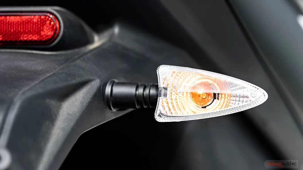 Aprilia SR 160 Rear Wheel Image – BikeWale