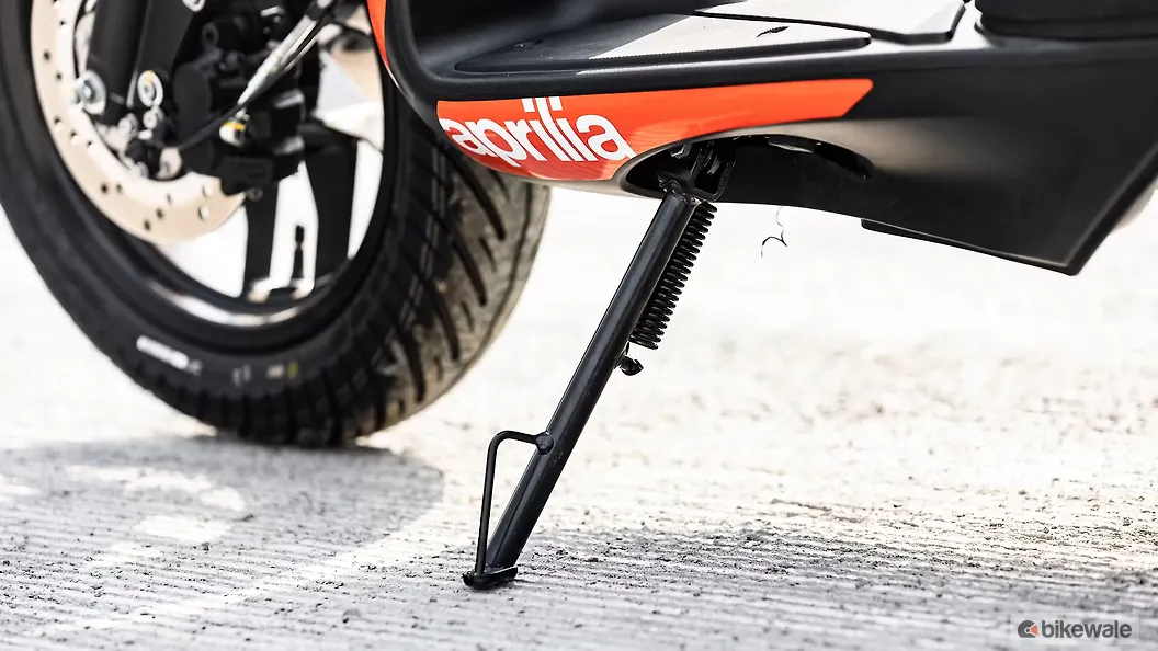 Aprilia SR 160 Side Stand Image – BikeWale