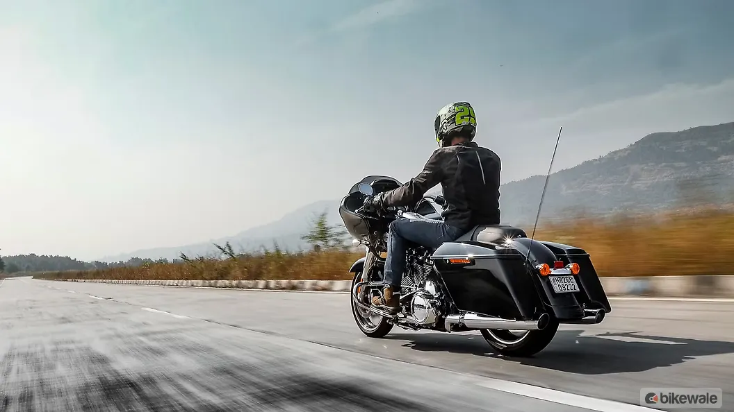 Harley-Davidson Road Glide Special [2022] Rear View Image – BikeWale