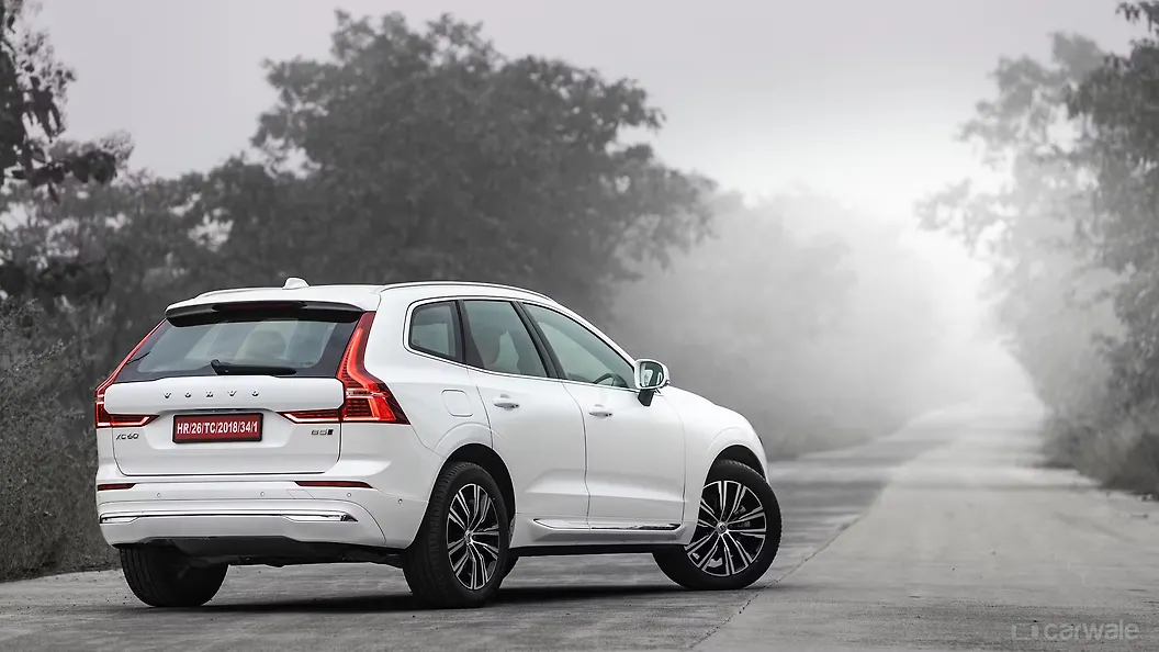 XC60 Left Side View Image, XC60 Photos in India - CarWale