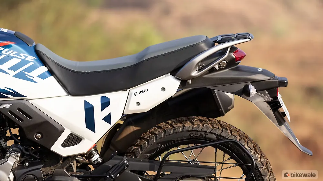 Hero Xpulse 200 4V Bike Seat Image – BikeWale
