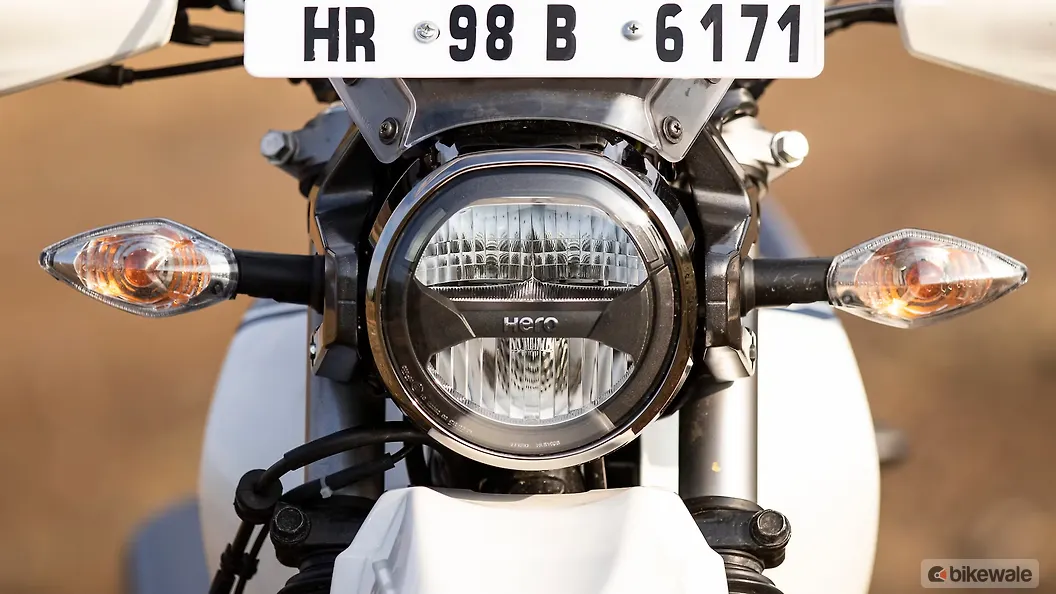 Hero Xpulse 200 4V Front Turn Indicators Image – BikeWale