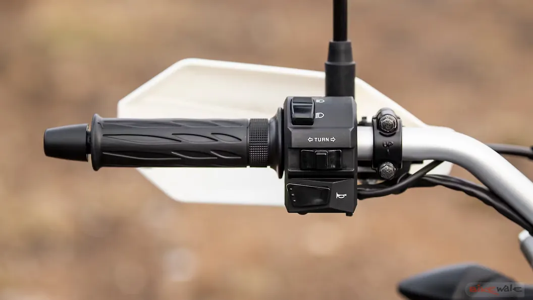 Hero Xpulse 200 4V Handle Bar Image – BikeWale