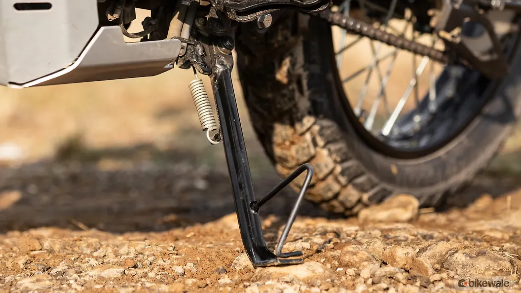 Hero Xpulse 200 4V Side Stand Image – BikeWale