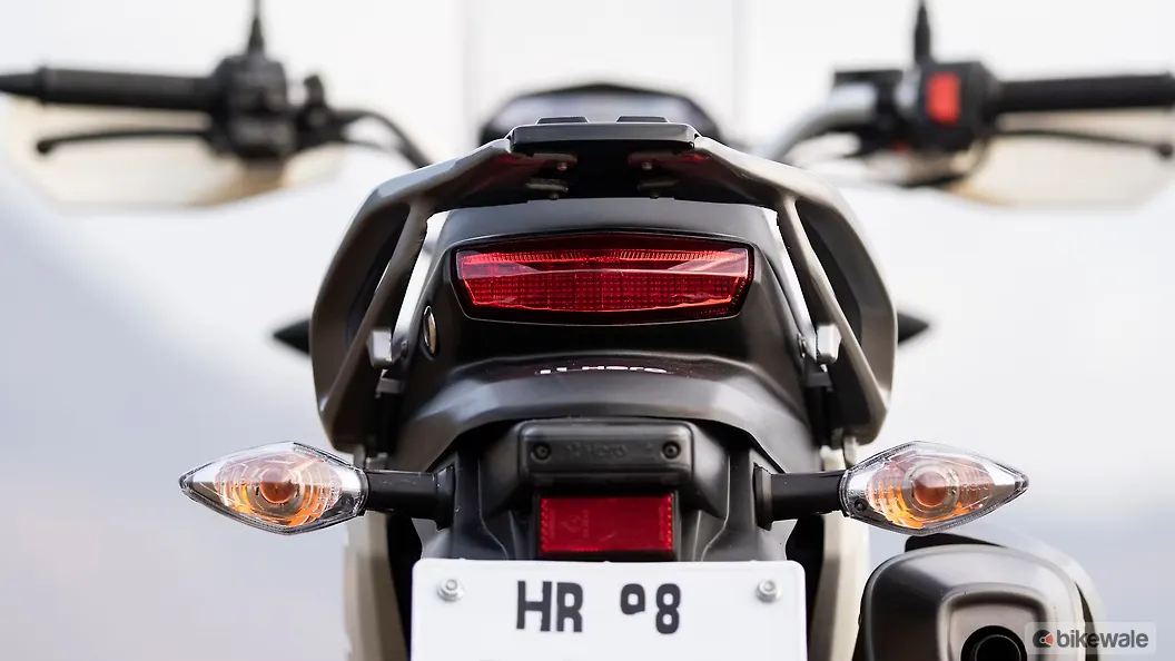 Hero Xpulse 200 4V Tail Light Image – BikeWale
