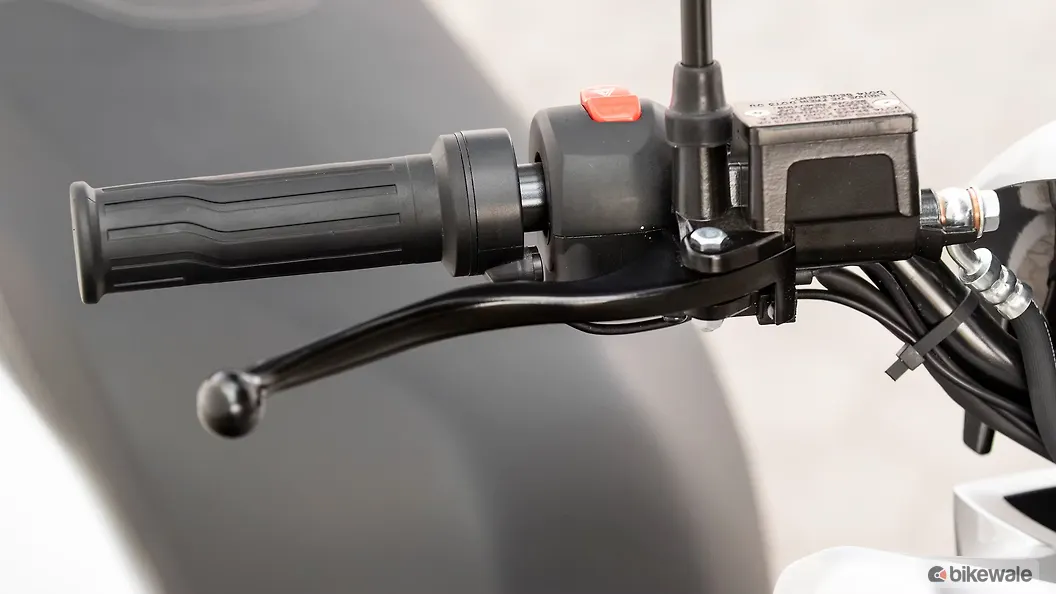 Bounce Infinity E1 Electric Scooter Battery Pack Image – BikeWale