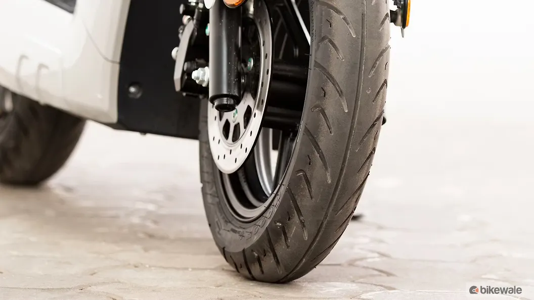 Bounce Infinity E1 Front Turn Indicators Image – BikeWale