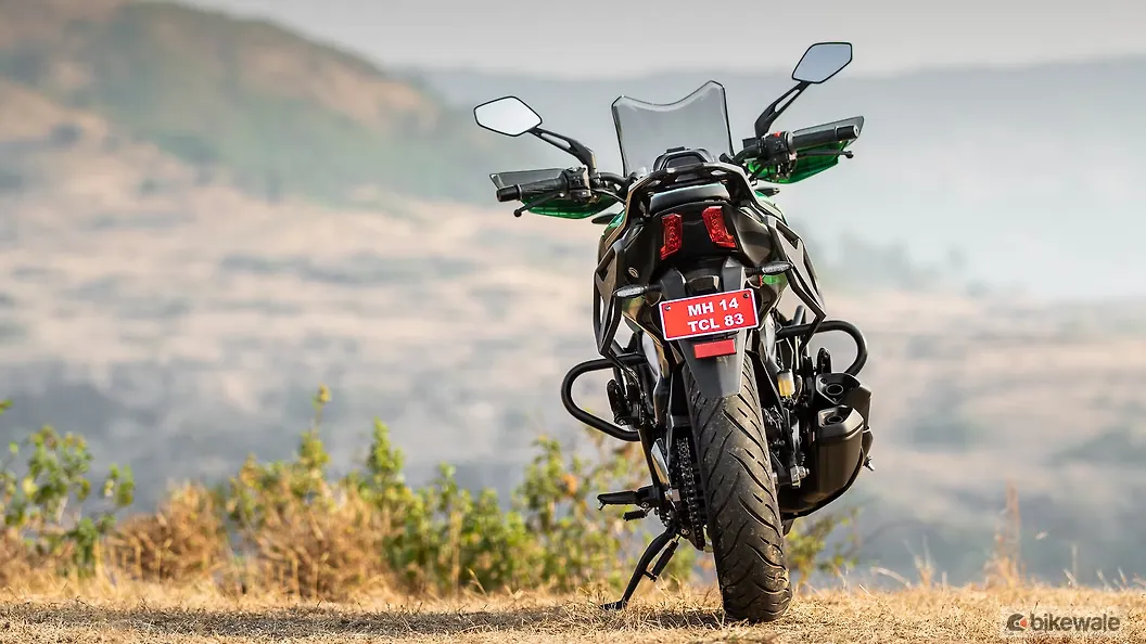 Bajaj Dominar 400 Right Side View Image – BikeWale