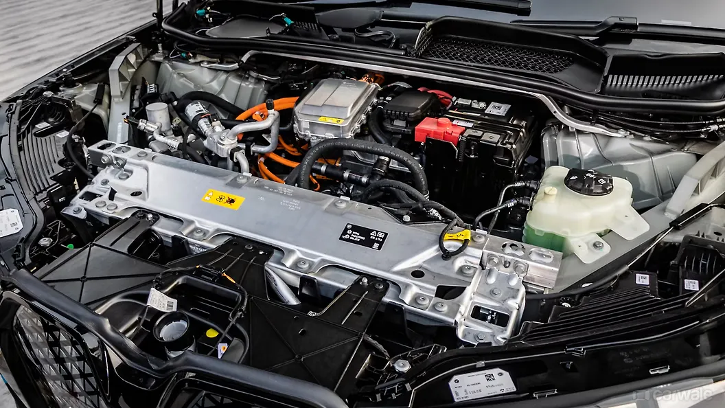 iX Engine Shot Image, iX Photos in India - CarWale