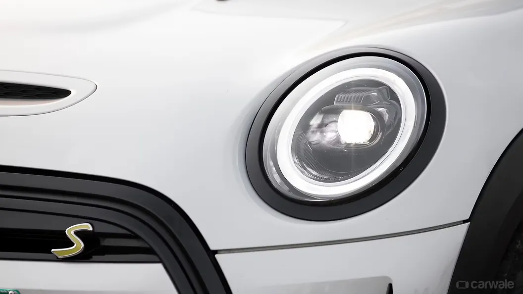 Cooper SE Headlight Image, Cooper SE Photos in India - CarWale