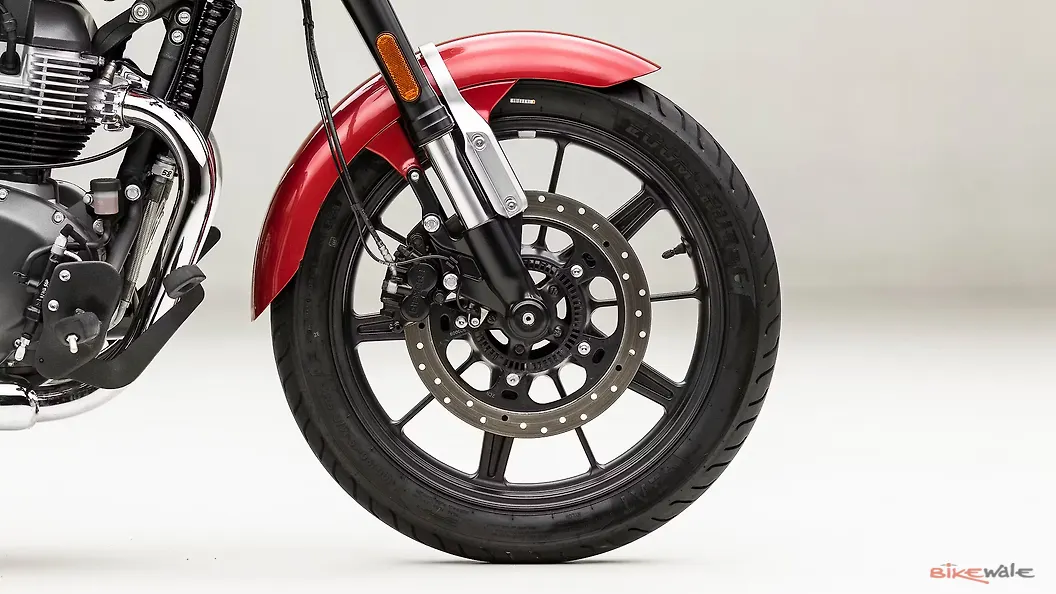Royal Enfield Super Meteor 650 Side Fairing Image – BikeWale