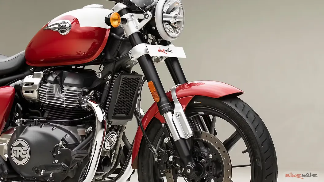 Royal Enfield Super Meteor 650 Handlebar Clamp Image – BikeWale