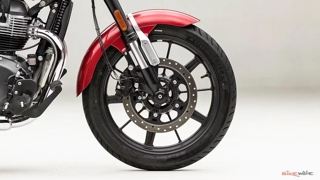 Royal Enfield Super Meteor 650 Front Mudguard Image – BikeWale