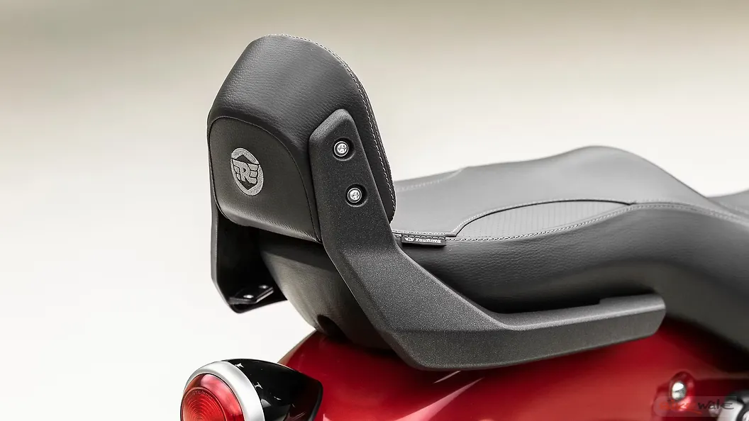 Royal Enfield Super Meteor 650 Rider Seat Image – BikeWale