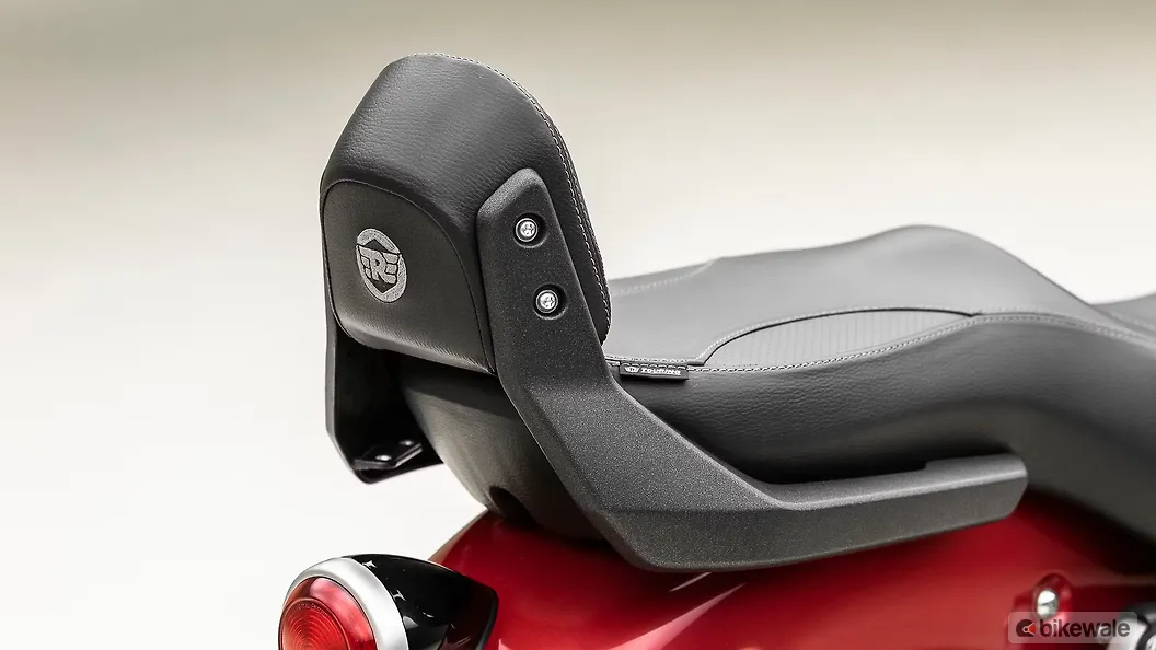 Royal Enfield Super Meteor 650 Pillion Seat Image – BikeWale