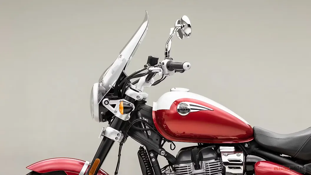 Royal Enfield Super Meteor 650 Front Mudguard Image – BikeWale