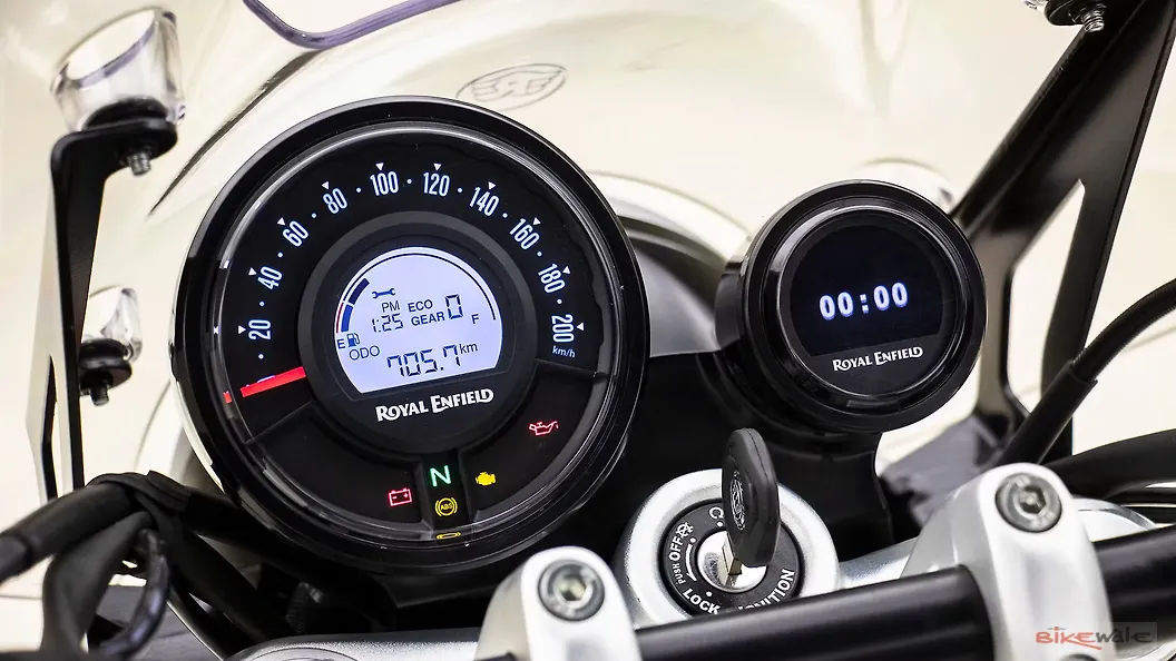 Royal Enfield Super Meteor 650 TFT / Instrument Cluster Image – BikeWale