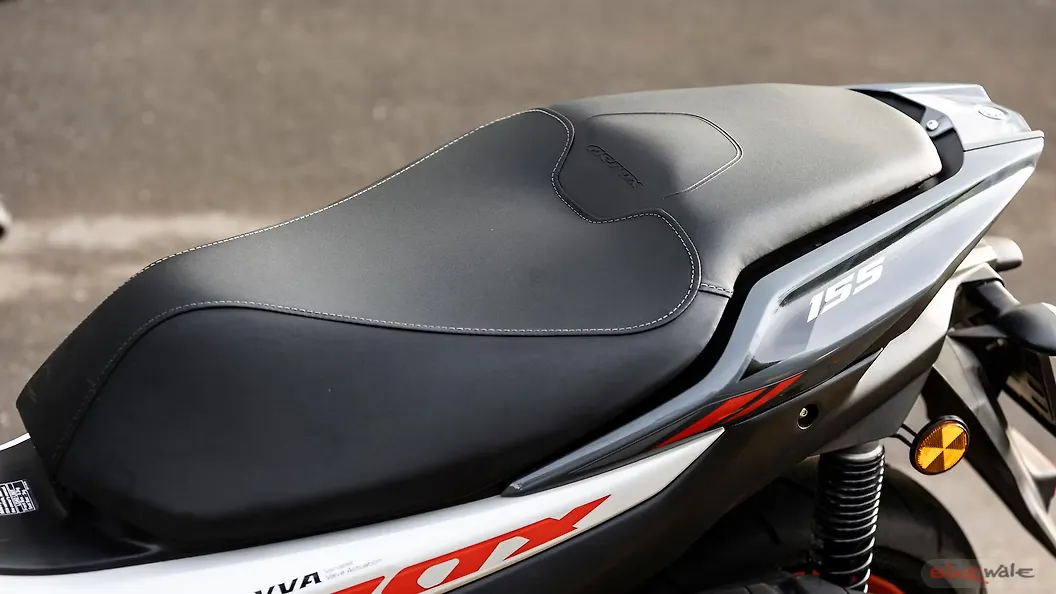 Yamaha Aerox 155 Handle Bar Image – BikeWale