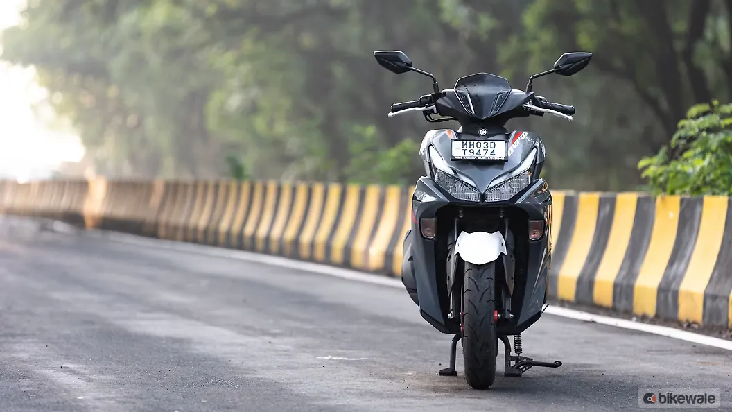 Yamaha Aerox 155 Front View Image – BikeWale