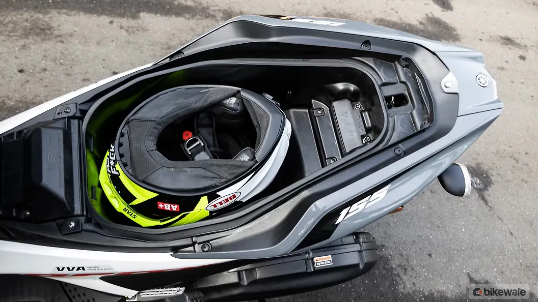 Yamaha Aerox 155 Underseat Storage Image – BikeWale