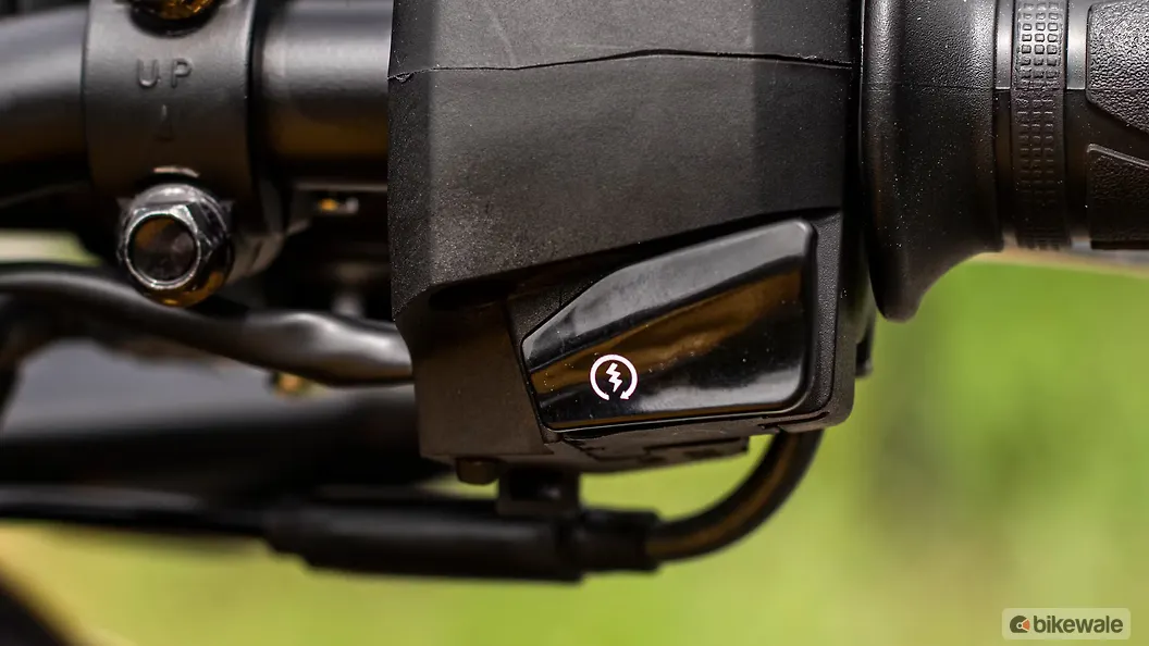 TVS Raider 125 Engine Start Switch Image – BikeWale