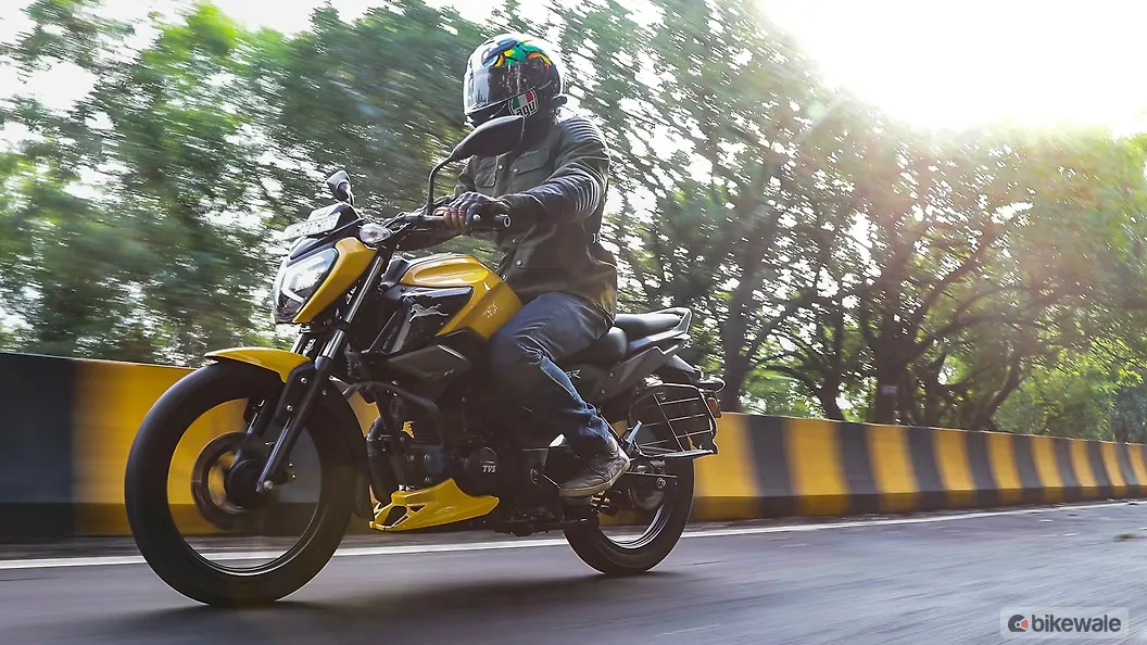 TVS Raider 125 Front View Image – BikeWale