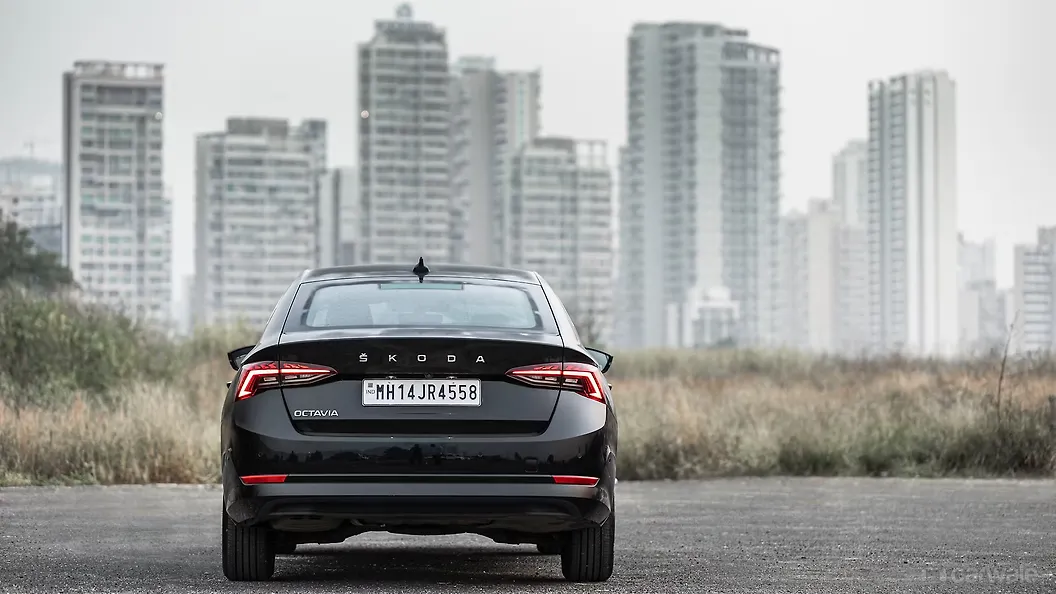 Octavia Rear View Image, Octavia Photos in India - CarWale