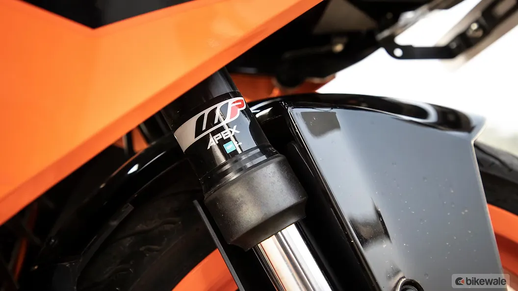 KTM RC 200 Handlebar Clamp Image – BikeWale