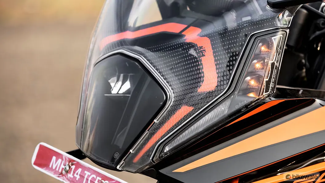 KTM RC 200 windscreen Image – BikeWale