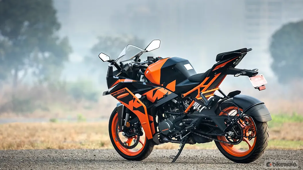 KTM RC 200 Left Side View Image – BikeWale
