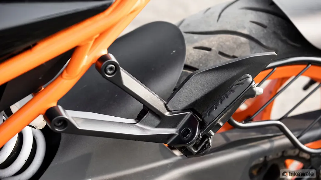 KTM RC 200 Gear Shift Lever Image – BikeWale