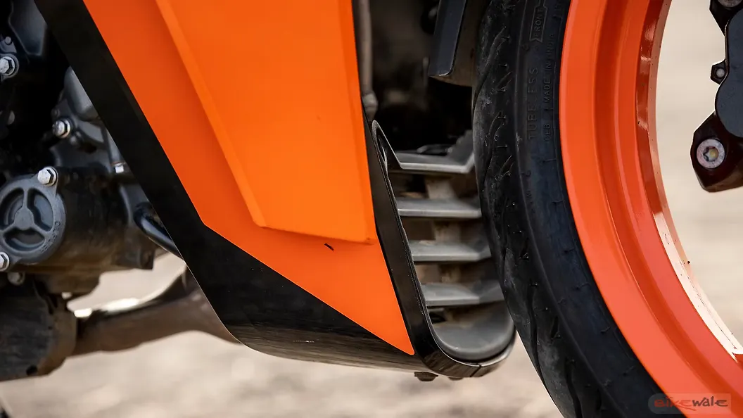 KTM RC 200 Radiator Image – BikeWale