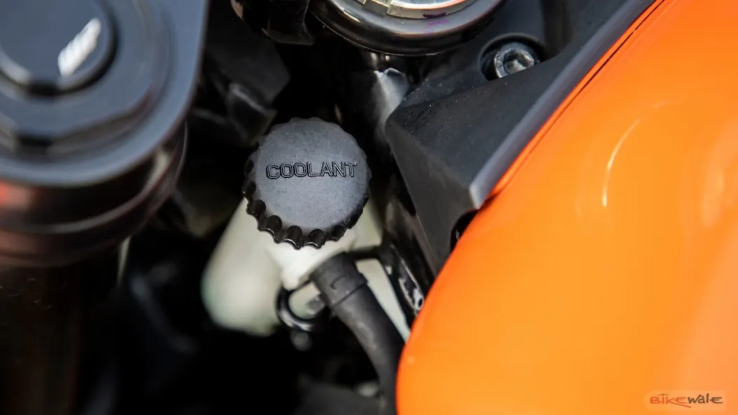 KTM RC 200 Radiator Image – BikeWale