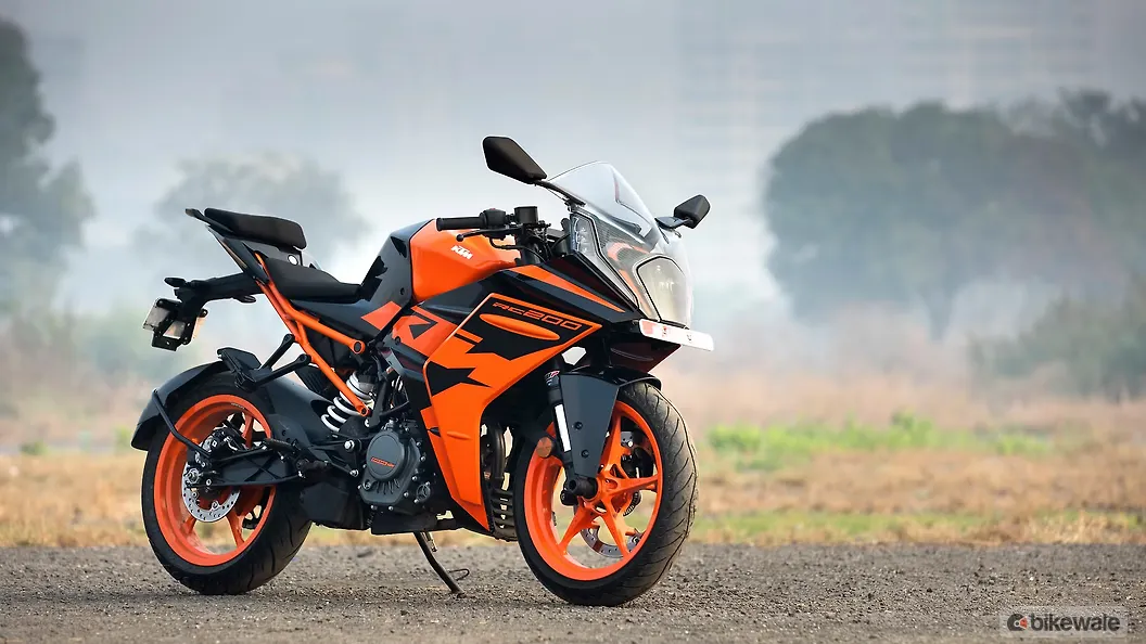 KTM RC 200 Engine From Right Image – BikeWale