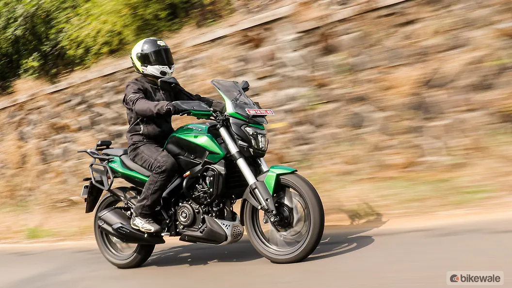 Bajaj Dominar 400 Right Side View Image – BikeWale