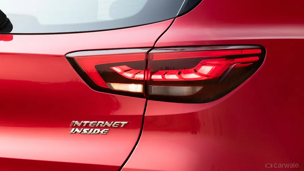 ZS EV Rear Signal/Blinker Light Image, ZS EV Photos in India - CarWale