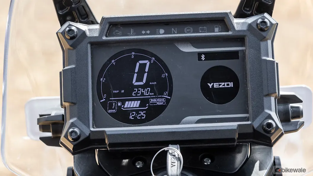 Images of Yezdi Adventure | Photos of Adventure - BikeWale