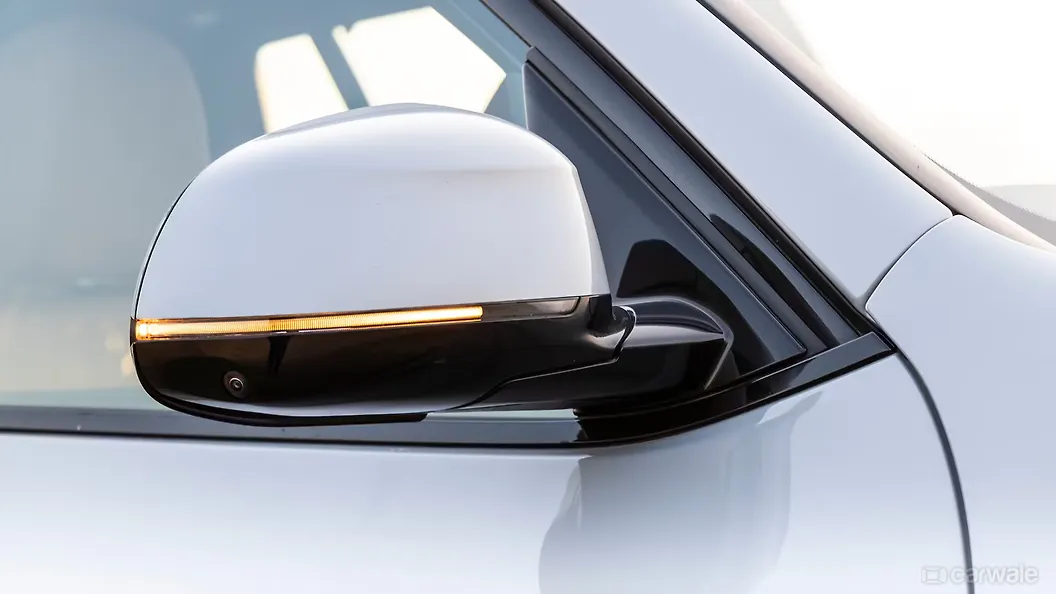 X3 ORVM Blinker Image, X3 Photos in India - CarWale