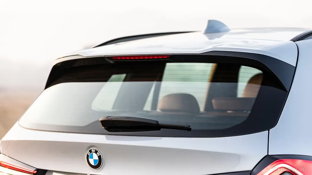 X3 Rear Windshield/Windscreen Image, X3 Photos in India - CarWale