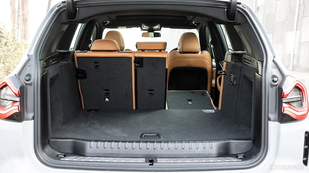 X3 Bootspace Rear Split Seat Folded Image, X3 Photos in India - CarWale