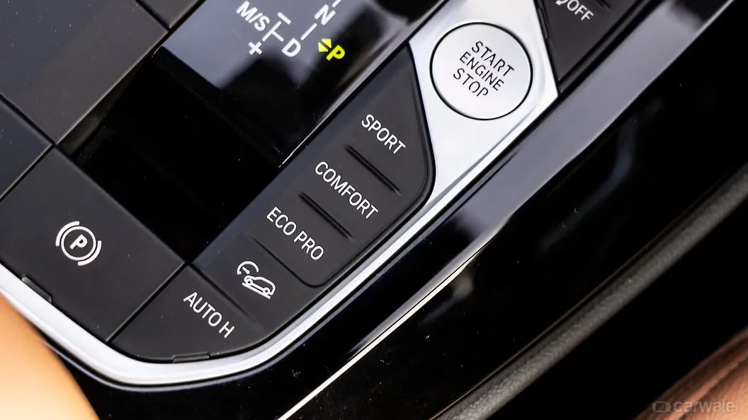X3 Drive Mode Buttons/Terrain Selector Image, X3 Photos in India - CarWale
