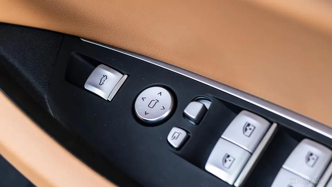 X3 Outer Rear View Mirror ORVM Controls Image, X3 Photos in India - CarWale