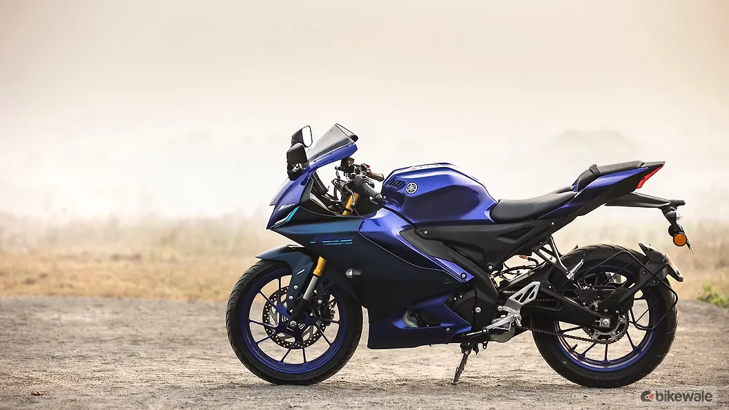 Yamaha R15 V4 Left Side View Image – BikeWale