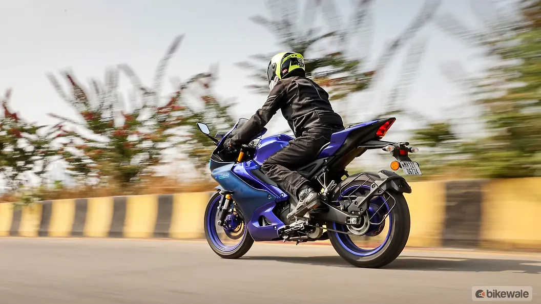 Yamaha R15 V4 Left Rear Three Quarter Image – BikeWale