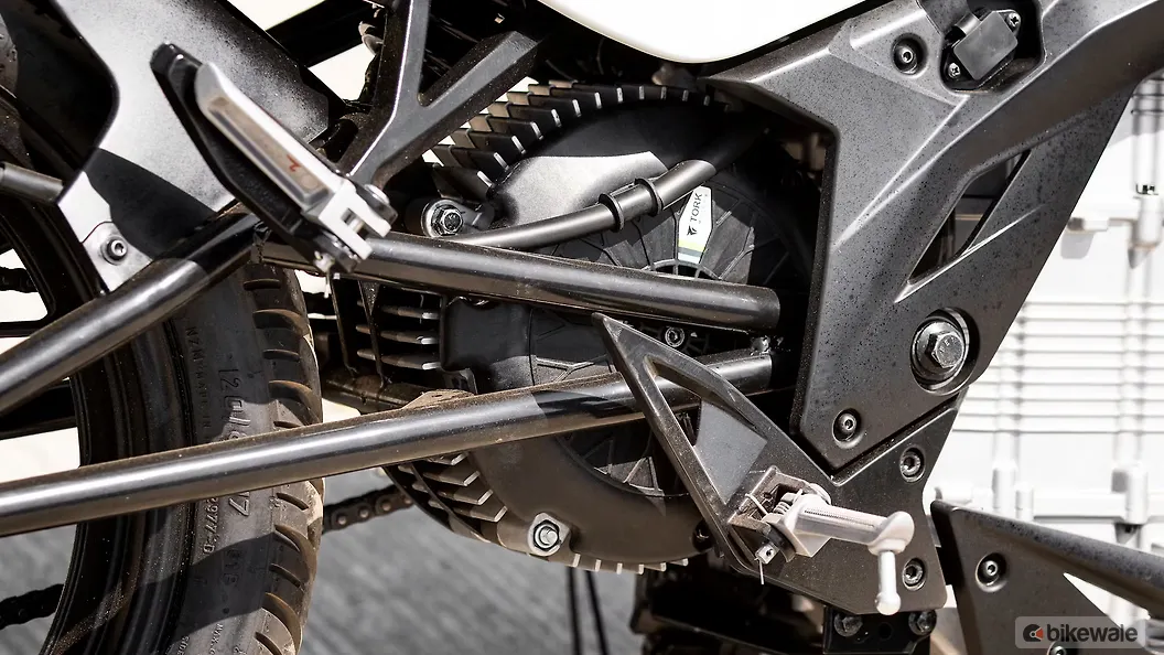 Tork Kratos R Engine Start Switch Image – BikeWale