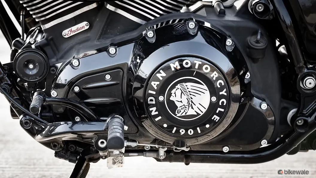 Indian Chief Dark Horse Engine From Right Image – BikeWale