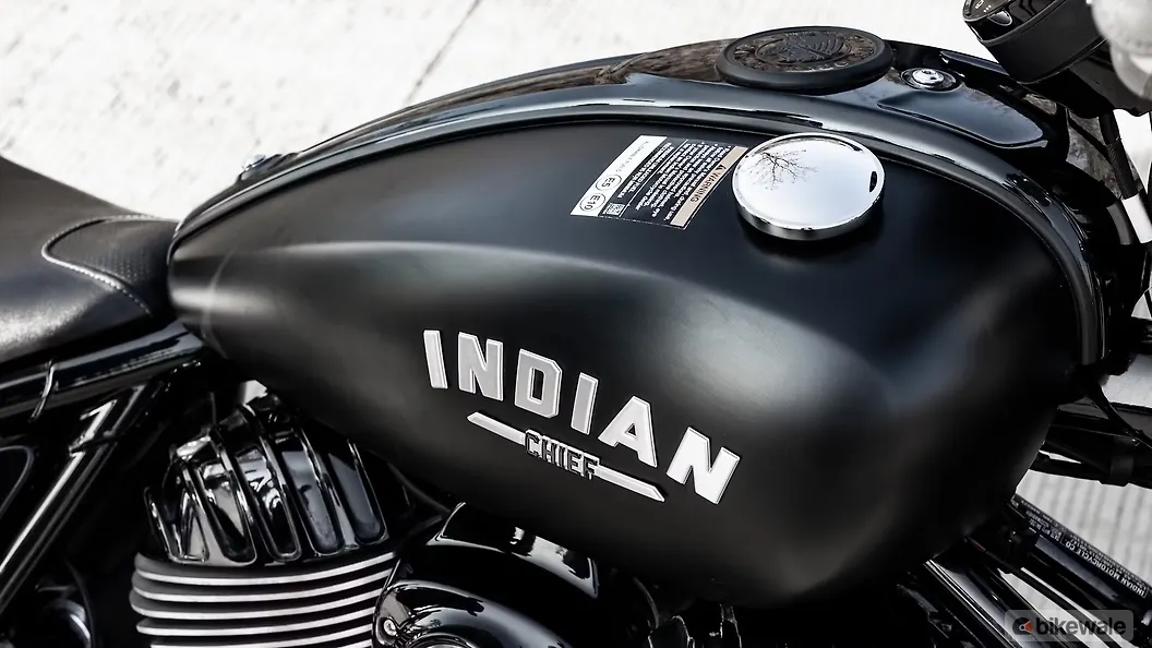 Indian Chief Dark Horse Fuel Tank Image – BikeWale