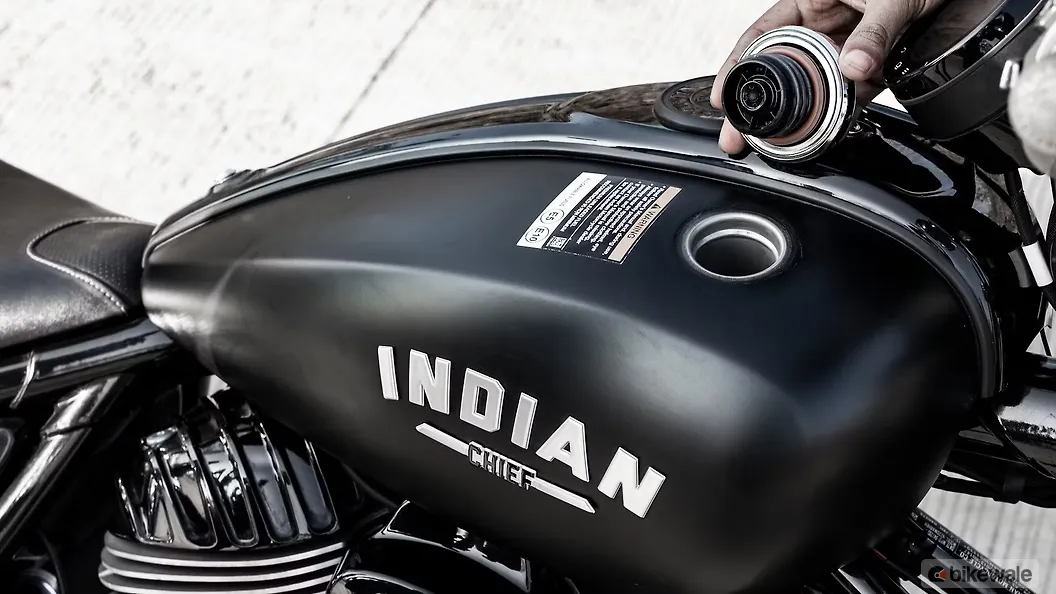 Indian Chief Dark Horse Fuel Tank Image – BikeWale